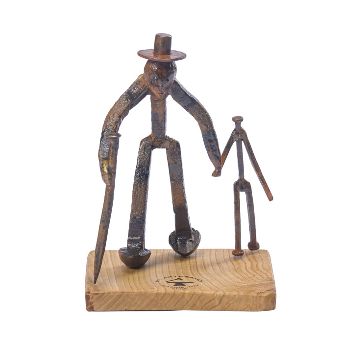 Escultura El tata con su nieto - Primeros Pueblos